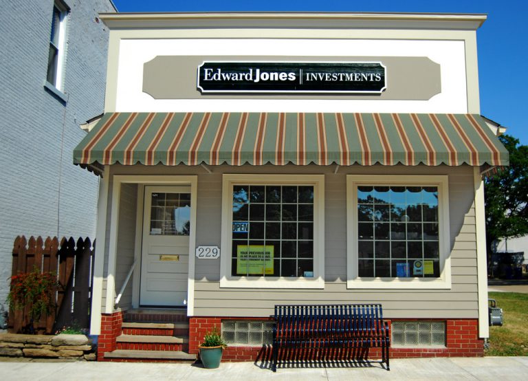 Whose Clients Are They Edward Jones Sues 150M Ameriprise Advisors Whose Clients Are They Edward Jones Sues 150M Ameriprise Advisors